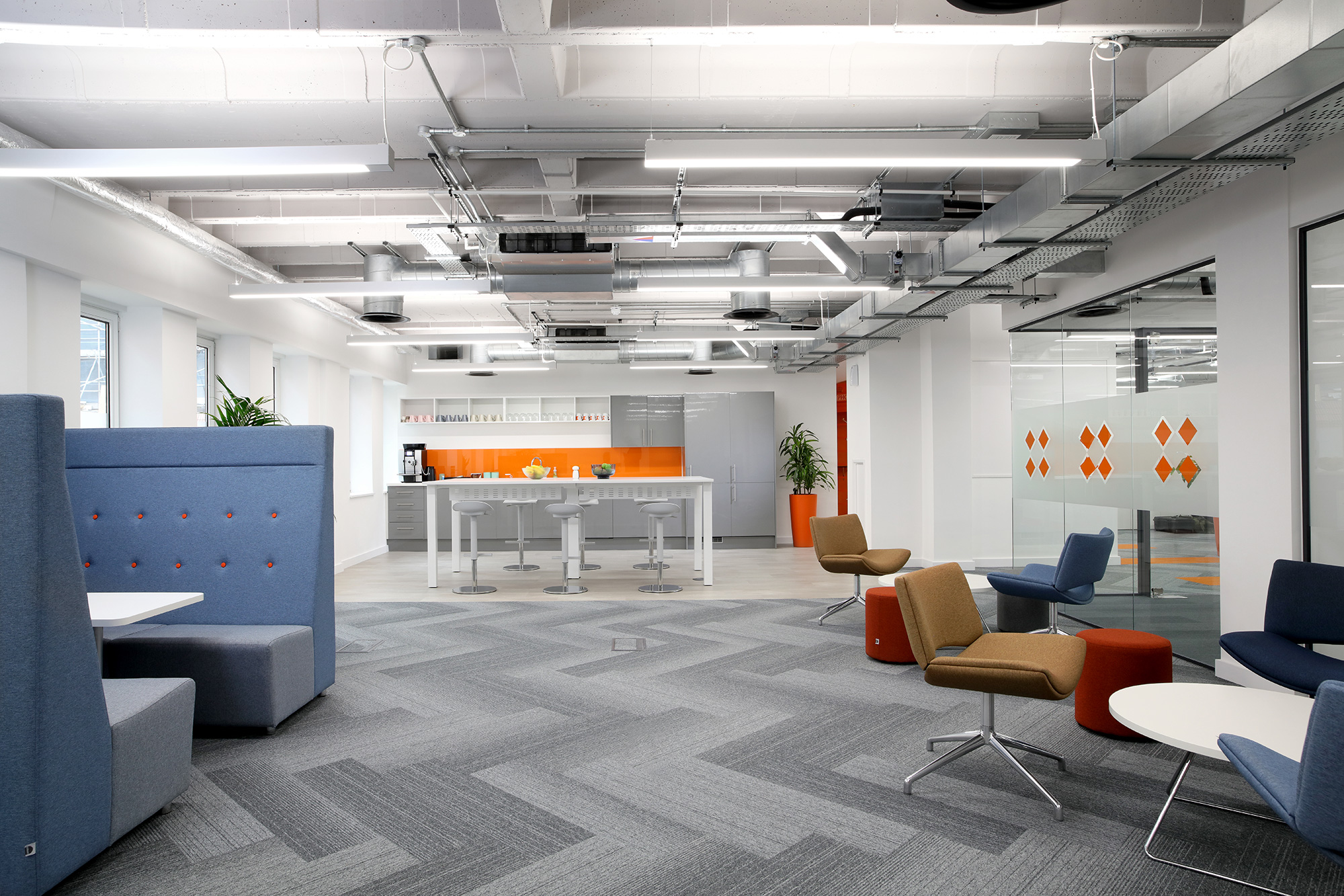Curve Workplaces