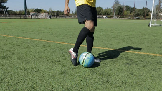 Moving a ball with your foot| A1-A2 Vocabulary| SpeakoClub