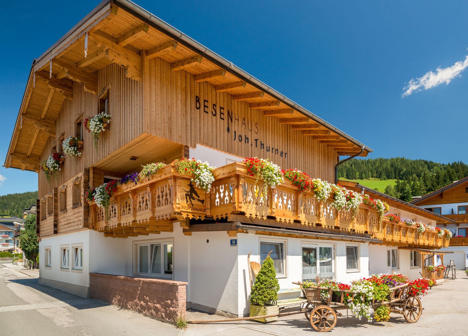 Jugendgästehaus & Familienpension Besenhaus