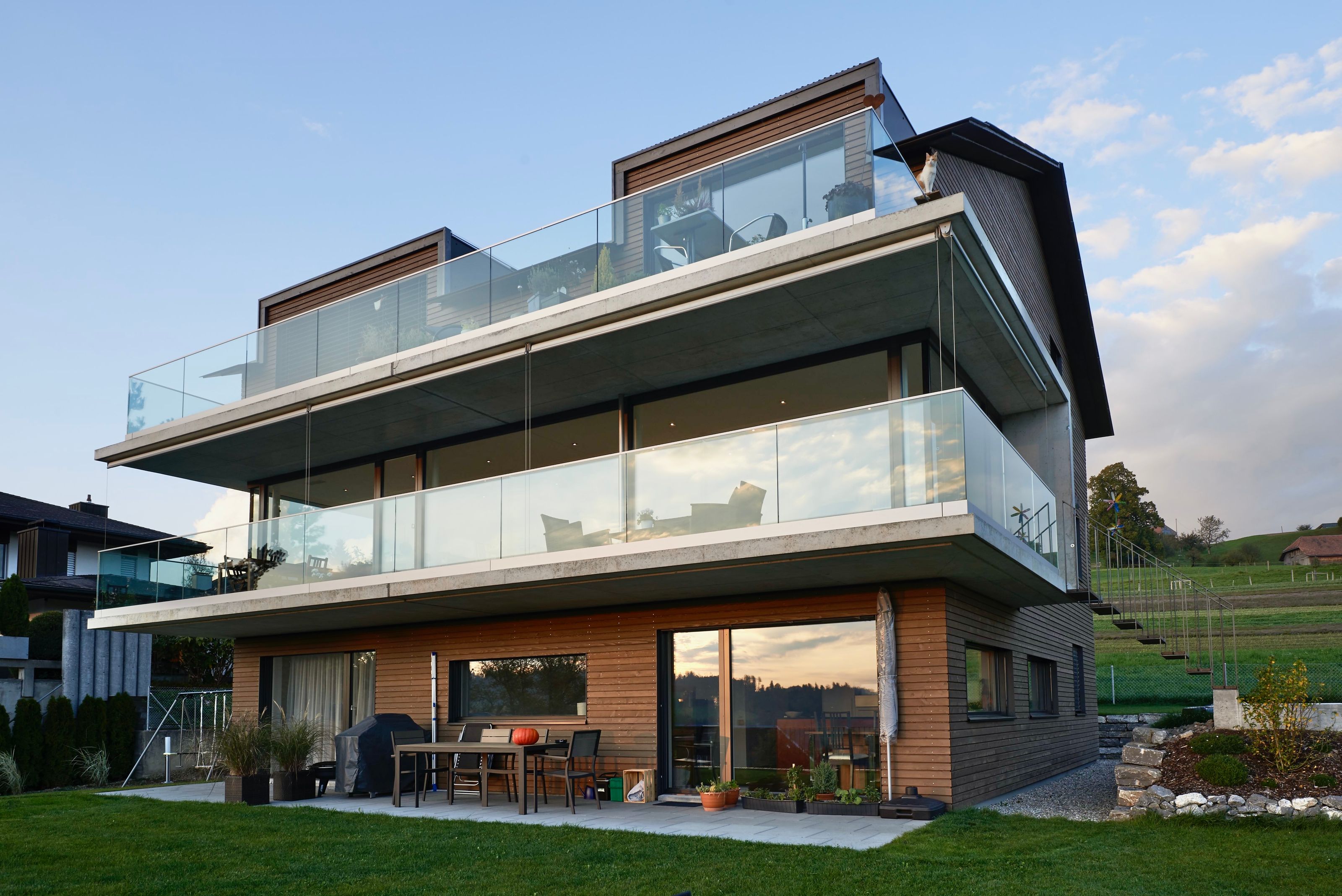 Anytech |Der Profi für Balkonbau | Innovationen seit 1995