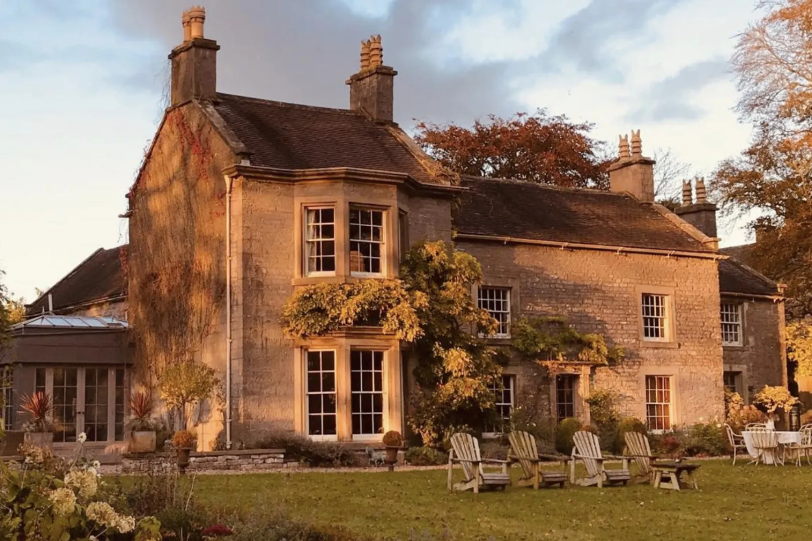 The Stone Estate - Cottage collection by Alstonefield Manor