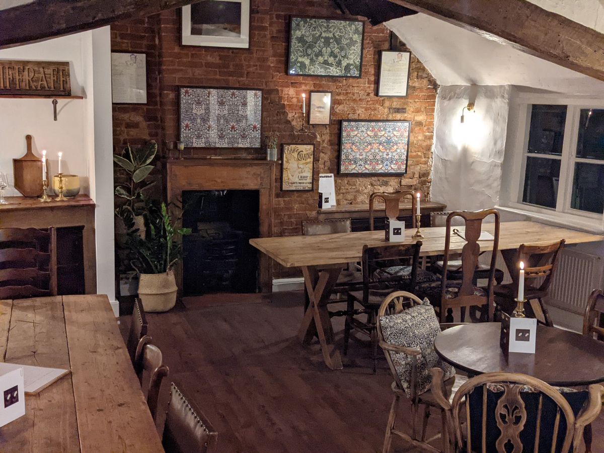 Wine Bar 33 | Foods - The Stone Estate