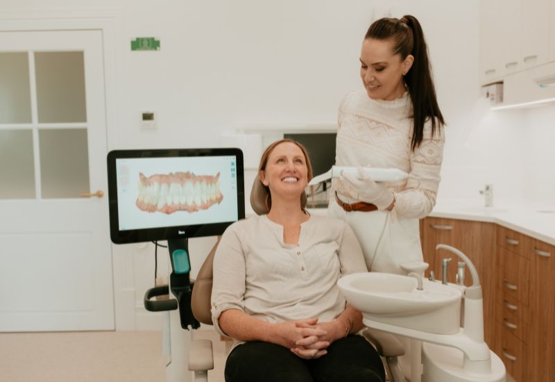 How does Invisalign work and what issues can it fix?