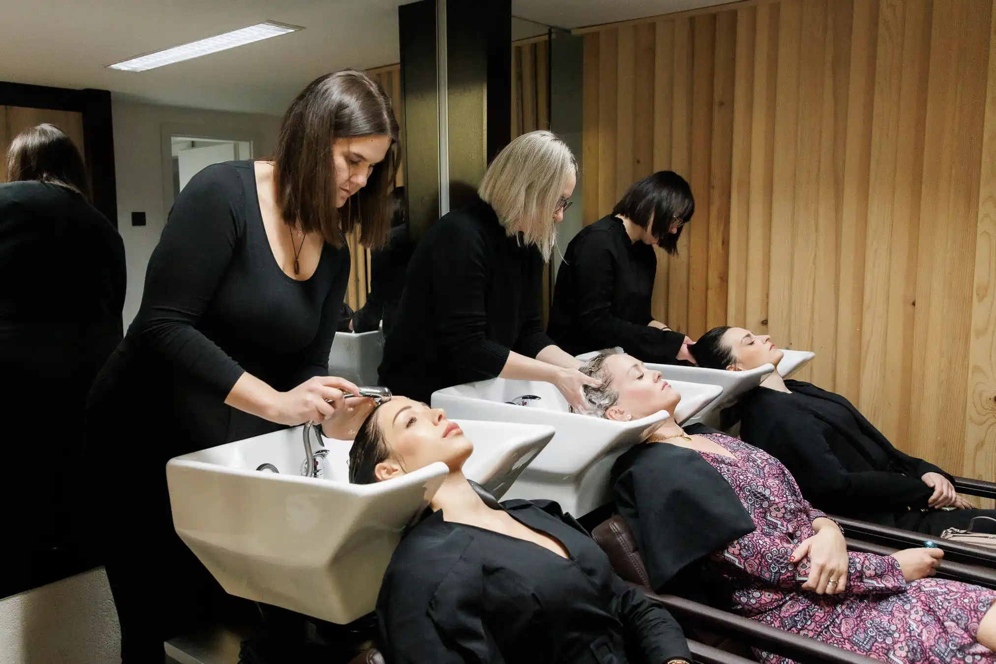 Enter 4look beauty concept 4 Fresh Haircuts and More