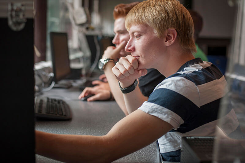 Top 5 Benefits of a Trade School