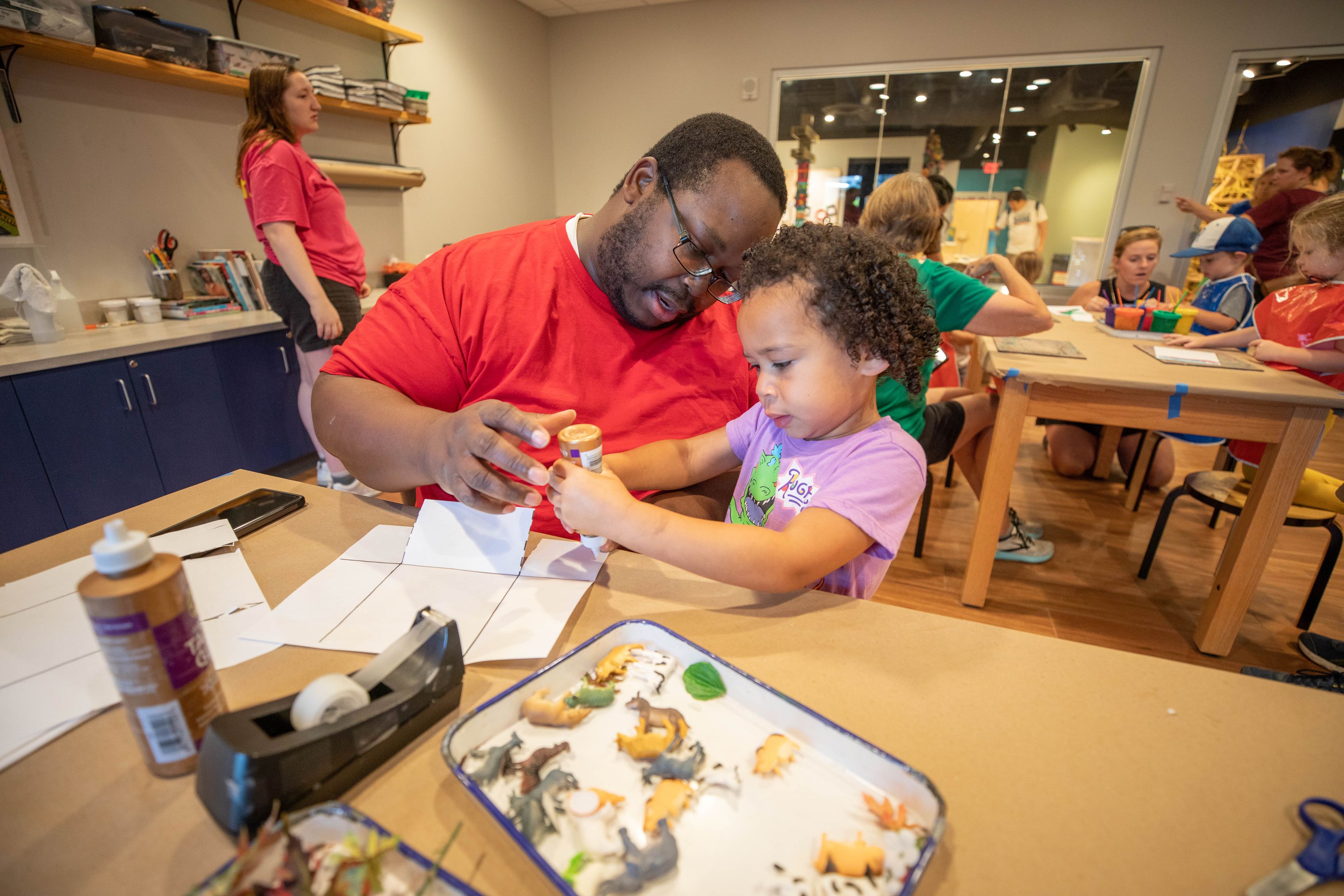 Visit Creative Discovery Museum