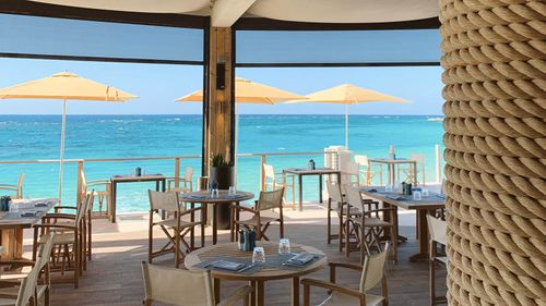The Pink Beach Club | Dining at The Loren