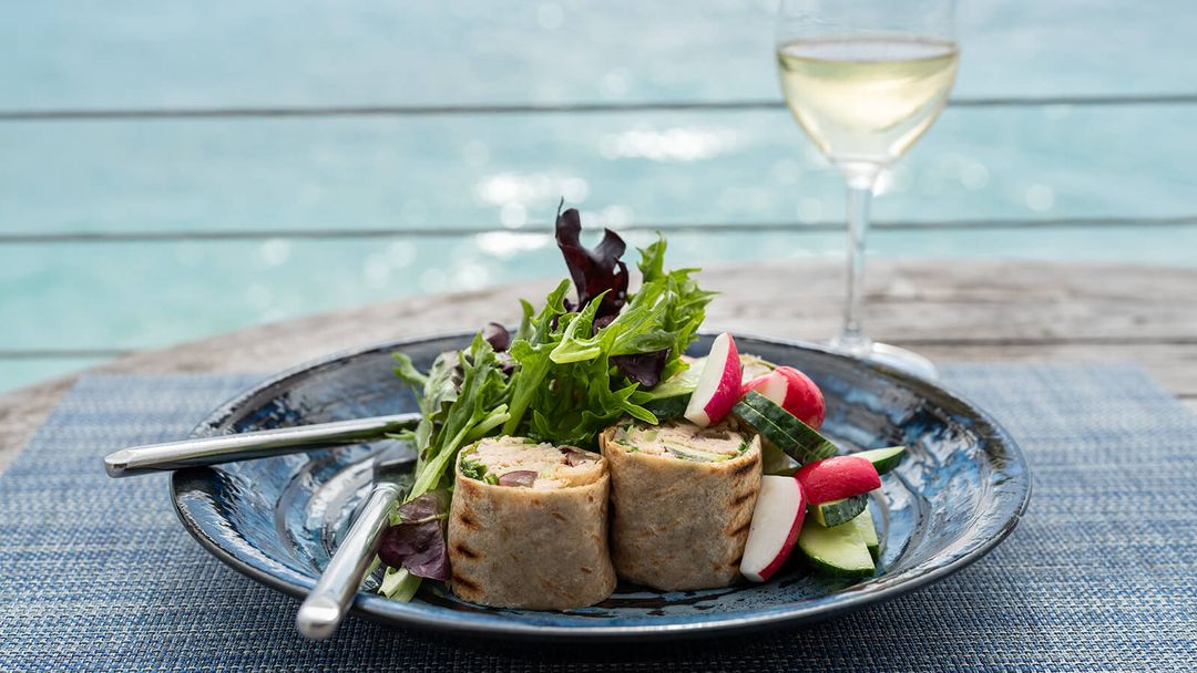 The Pink Beach Club | Dining at The Loren