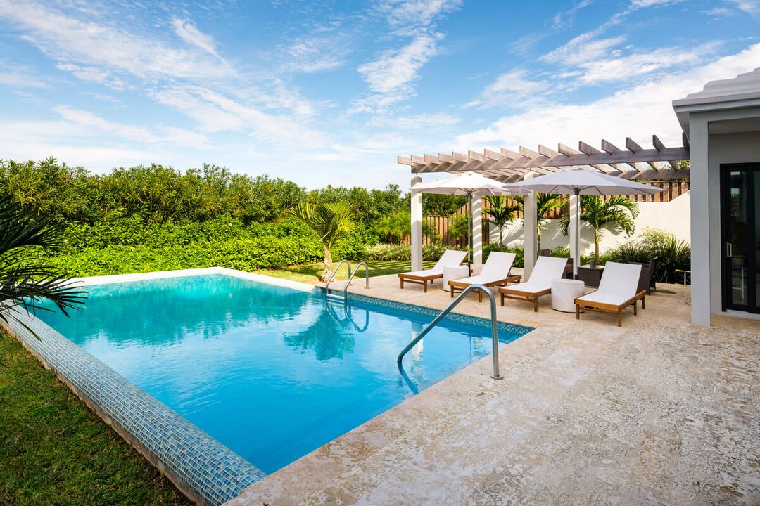 Bermuda Luxury Villas With Private Pools at The Loren