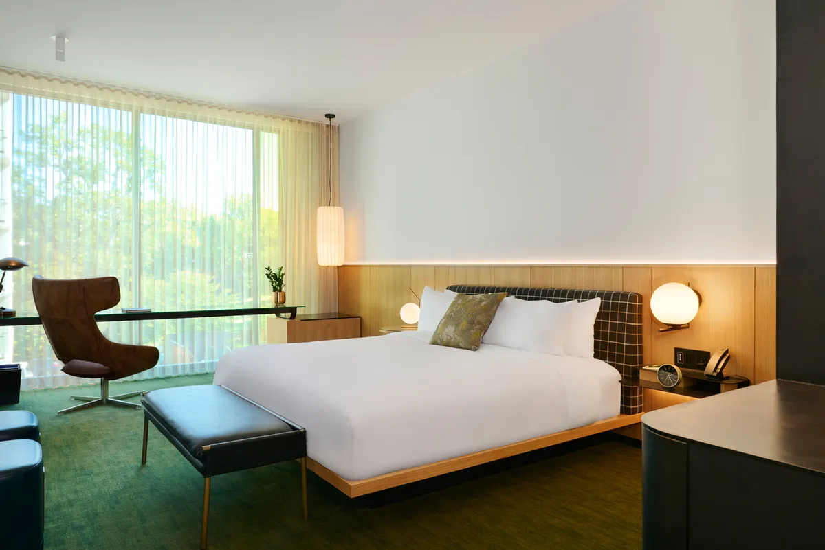 Luxury Austin TX Hotel Accommodations - The Loren Hotel