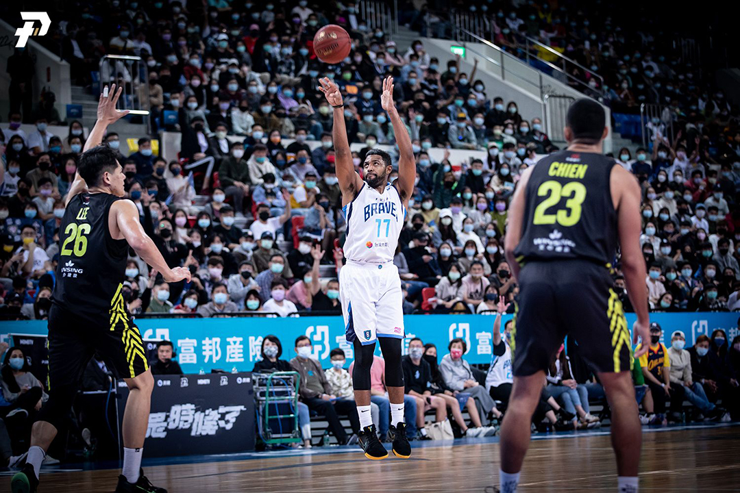 P. LEAGUE+ Reigning Finals MVP, Mike Singletary | EASL