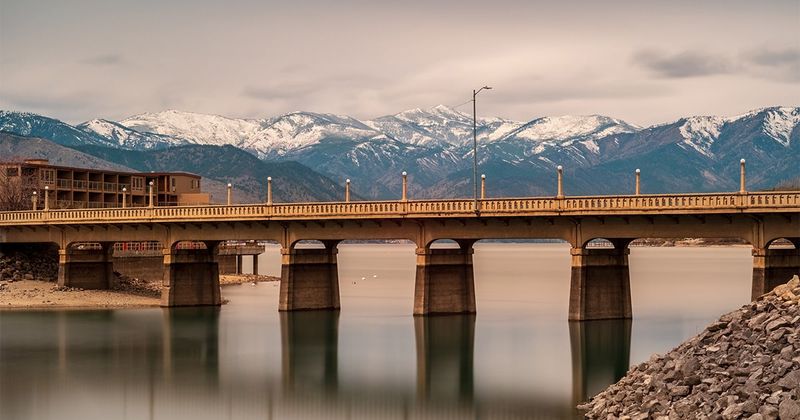 Lake Chelan Wedding & Event Rentals