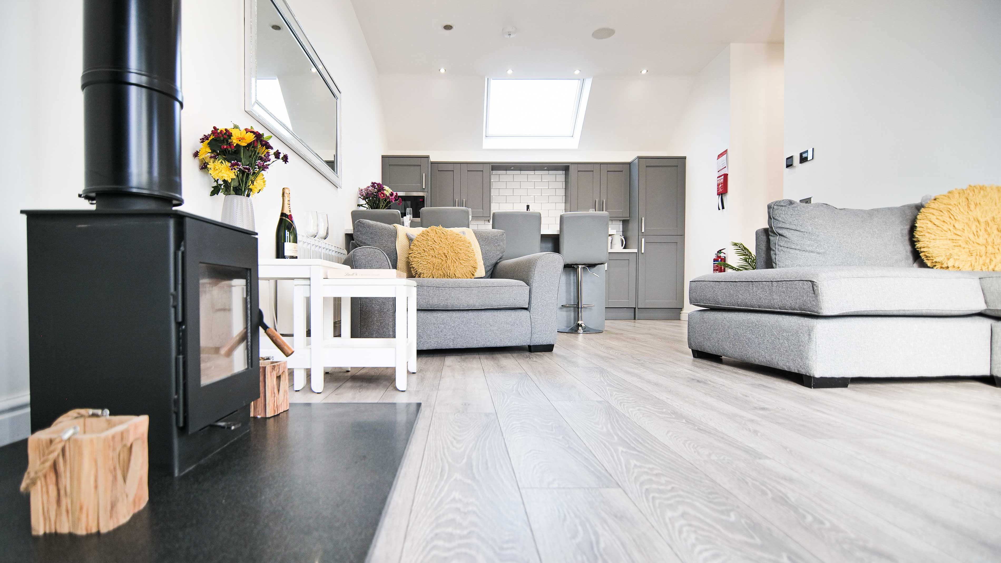 Luxury holiday cottage near York with hot tub