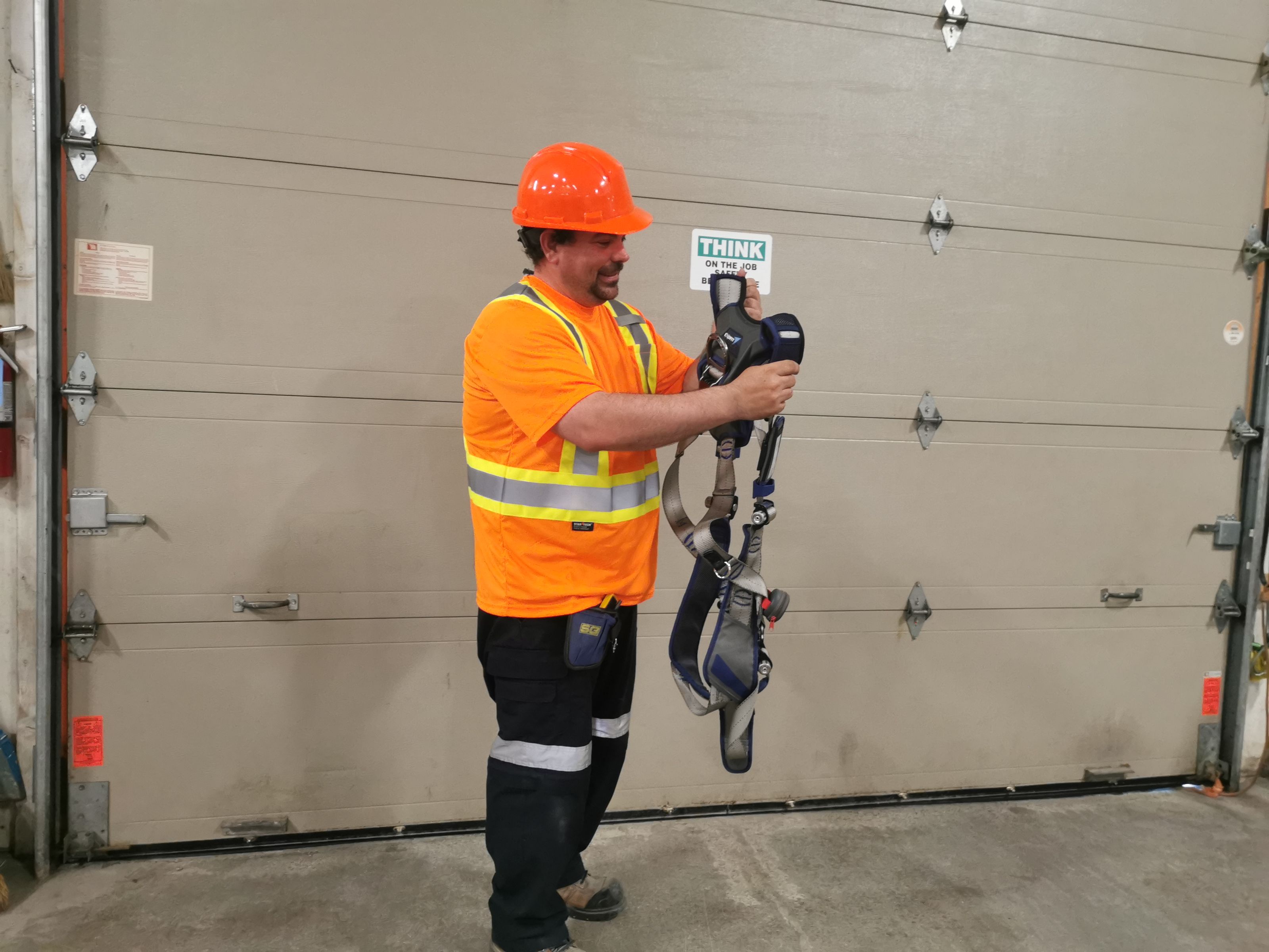 FALL PROTECTION EQUIPMENT “INSPECTION” TRAINING - Levac Safety
