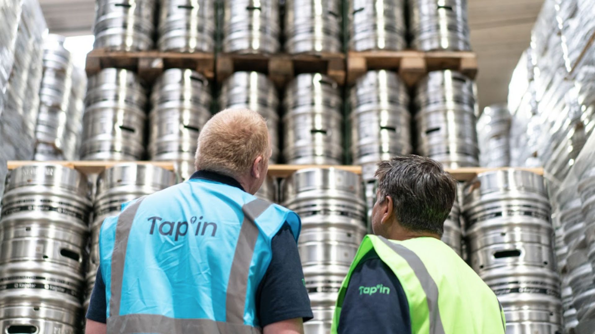 The Pros and Cons to Using a 3PL (Third-Party Logistics) Service