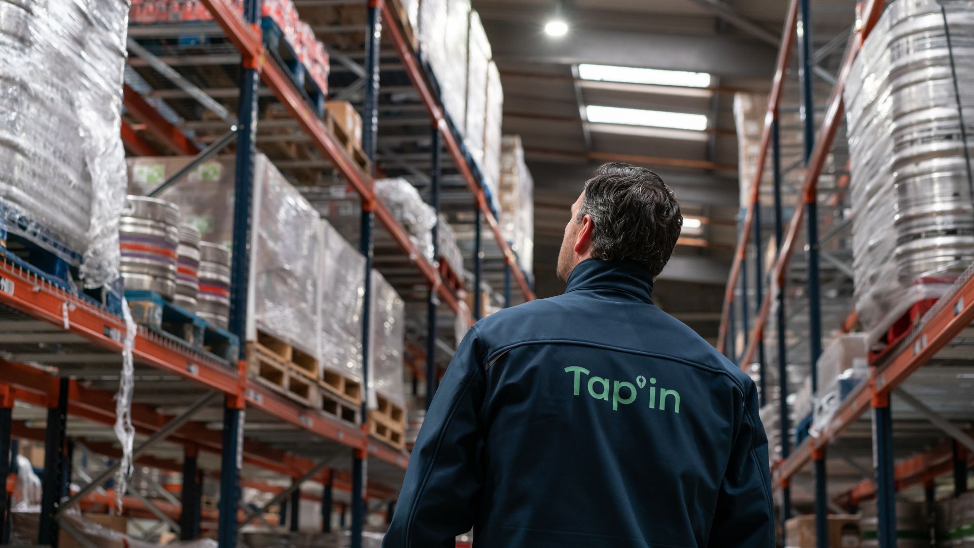 The Pros and Cons to Using a 3PL (Third-Party Logistics) Service