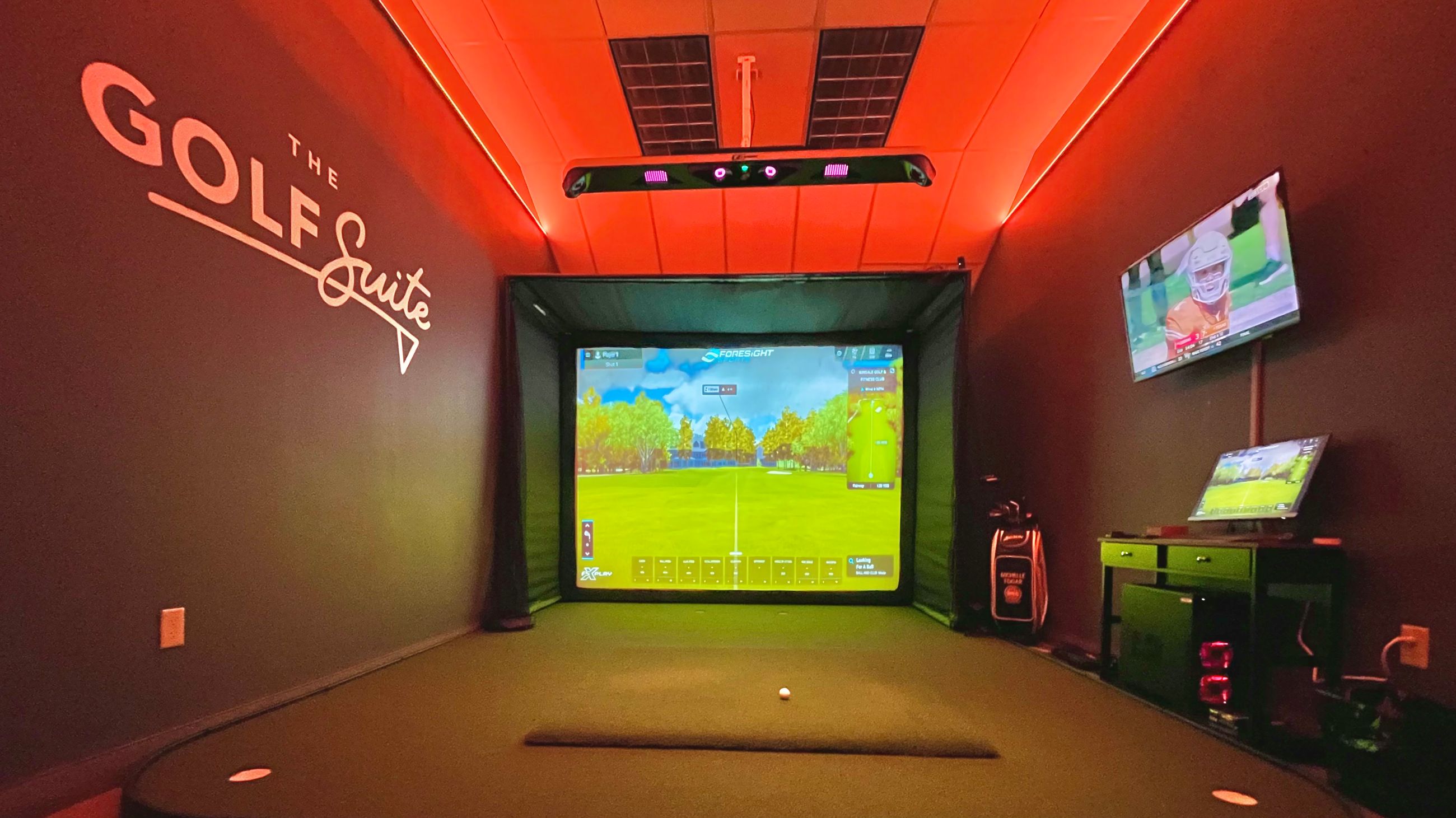 The Golf Suite - 24/7 Indoor Golf