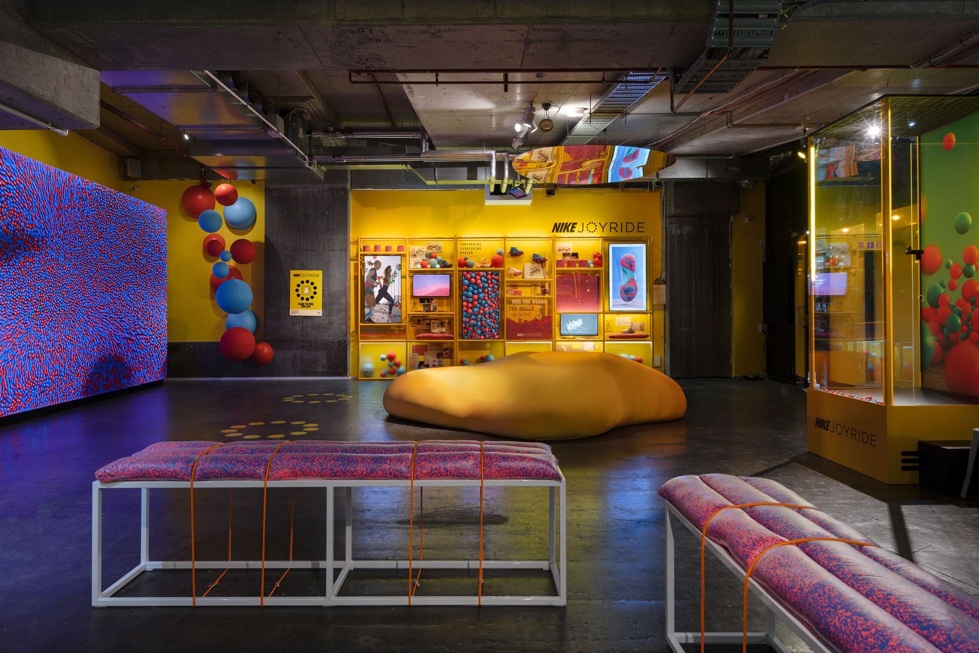 boom studios – print, design & build