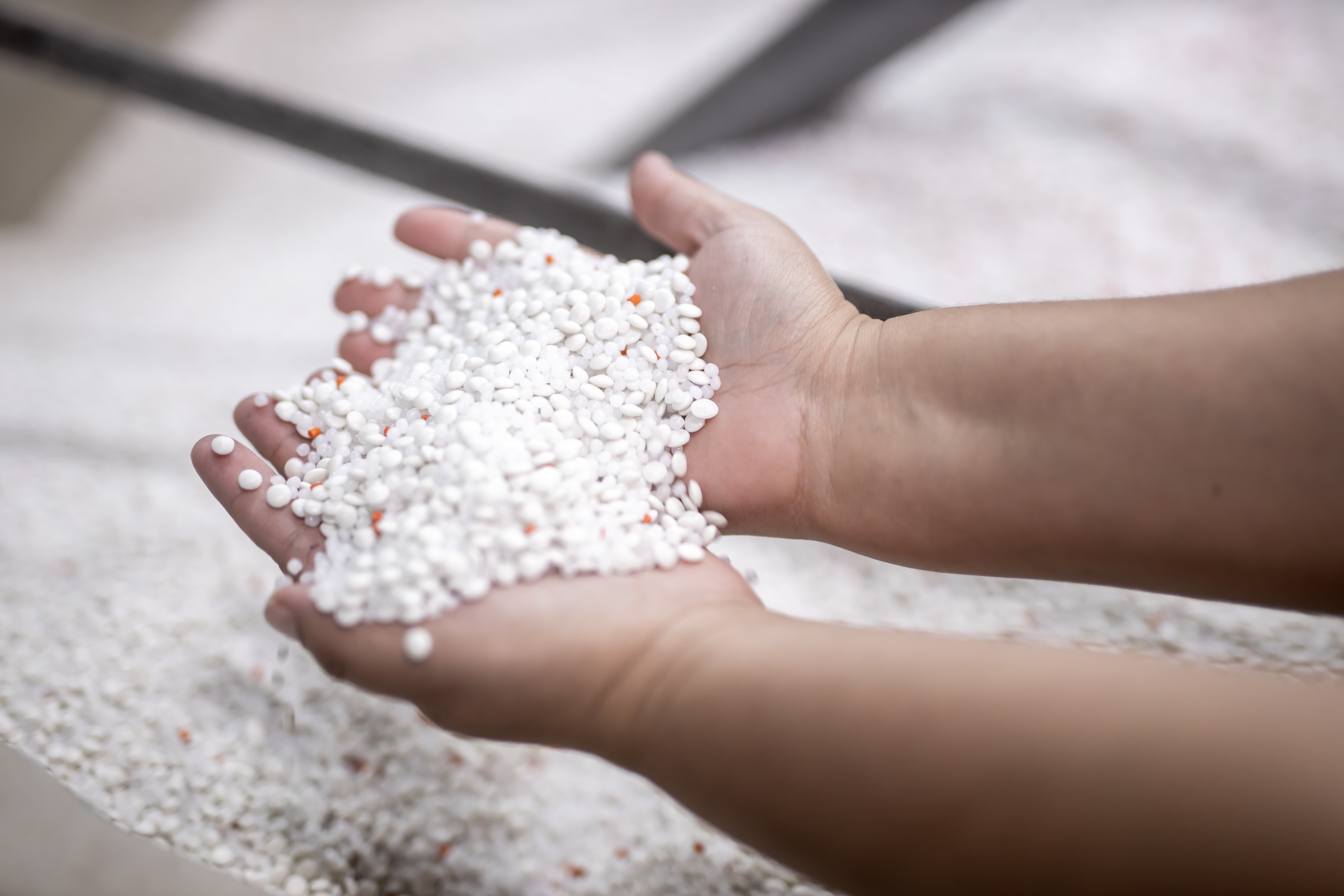 PLIHSA - Líderes en la fabricación de corcholatas y canasta plástica