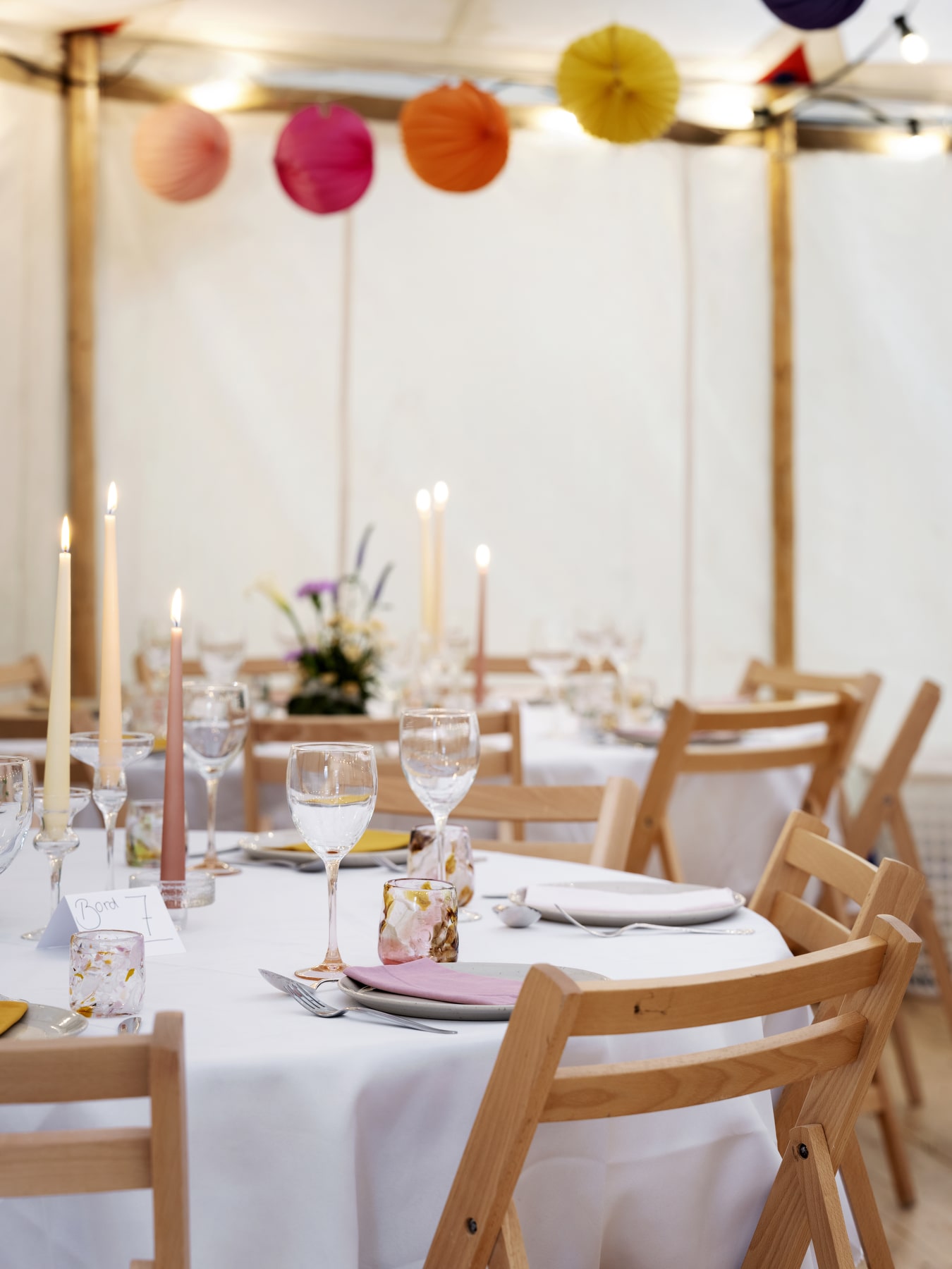 Hold din fest i et telt - Cirkus Panik Teltmageri