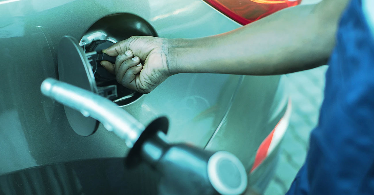 Pineapple Car Insurance Brings You 6 Savvy Ways To Save On Fuel ...