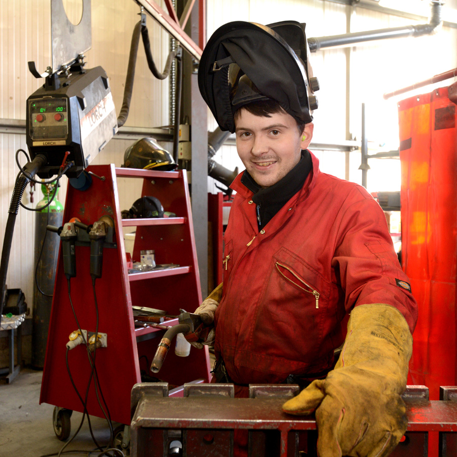 M Lloyd Engineering Ltd | About| Designer & Manufacturer of Rotastar and Starter screening buckets