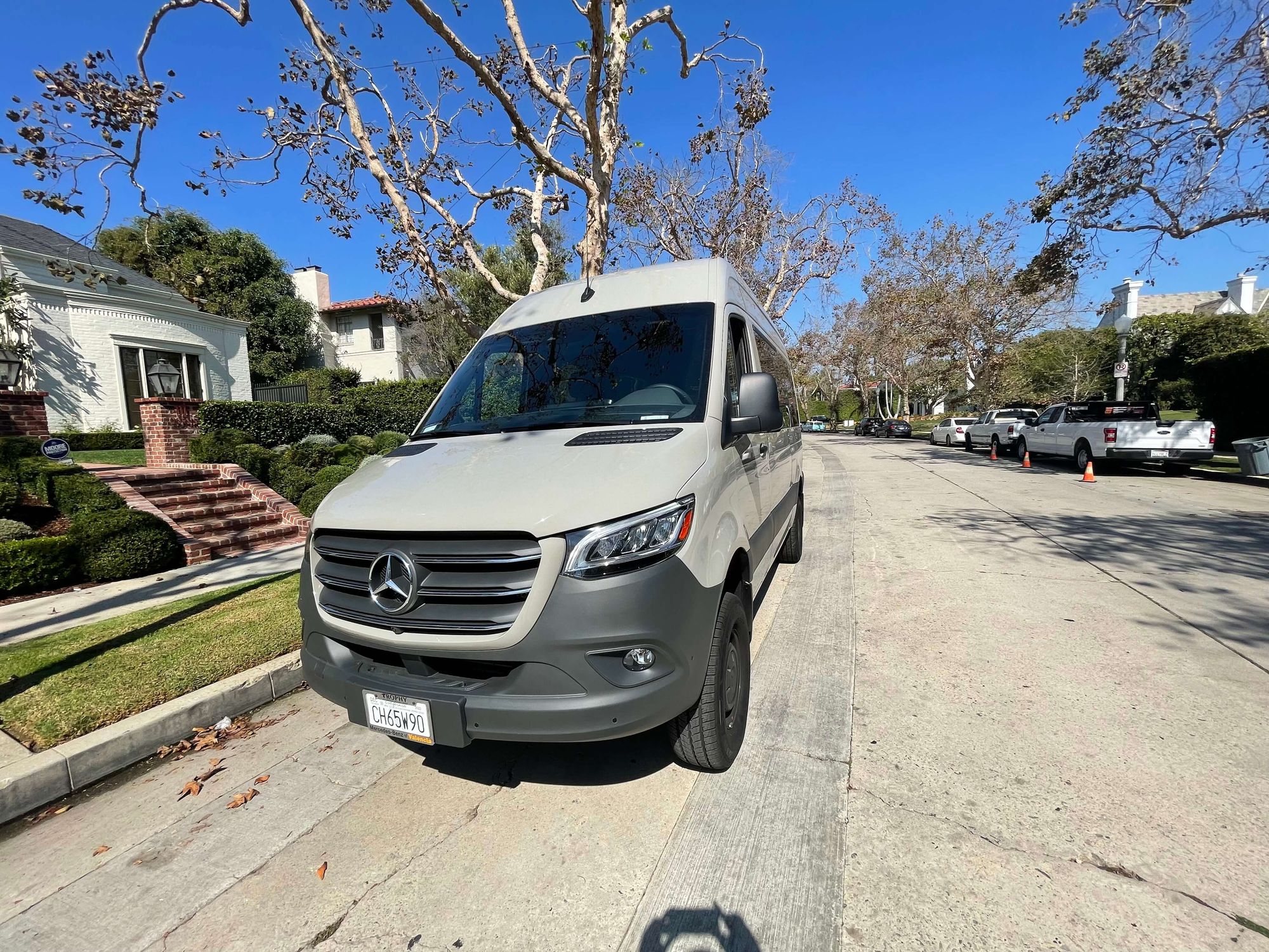 Book Vans : VAN RENTAL in Los Angeles LAX, Burbank. Rent a 15 Passenger ...