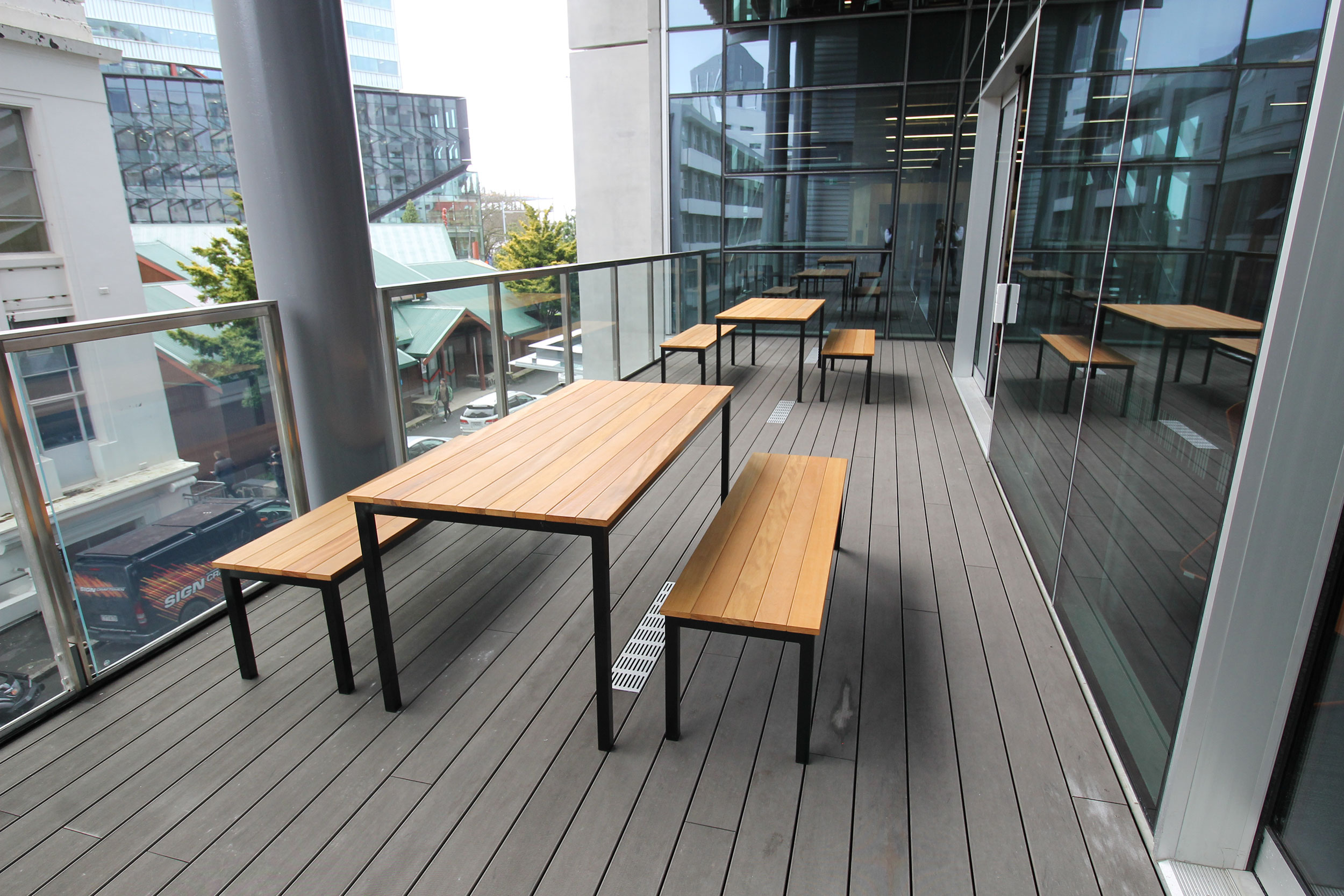 AUT - WZ Building | Workplaces by SmartSpace