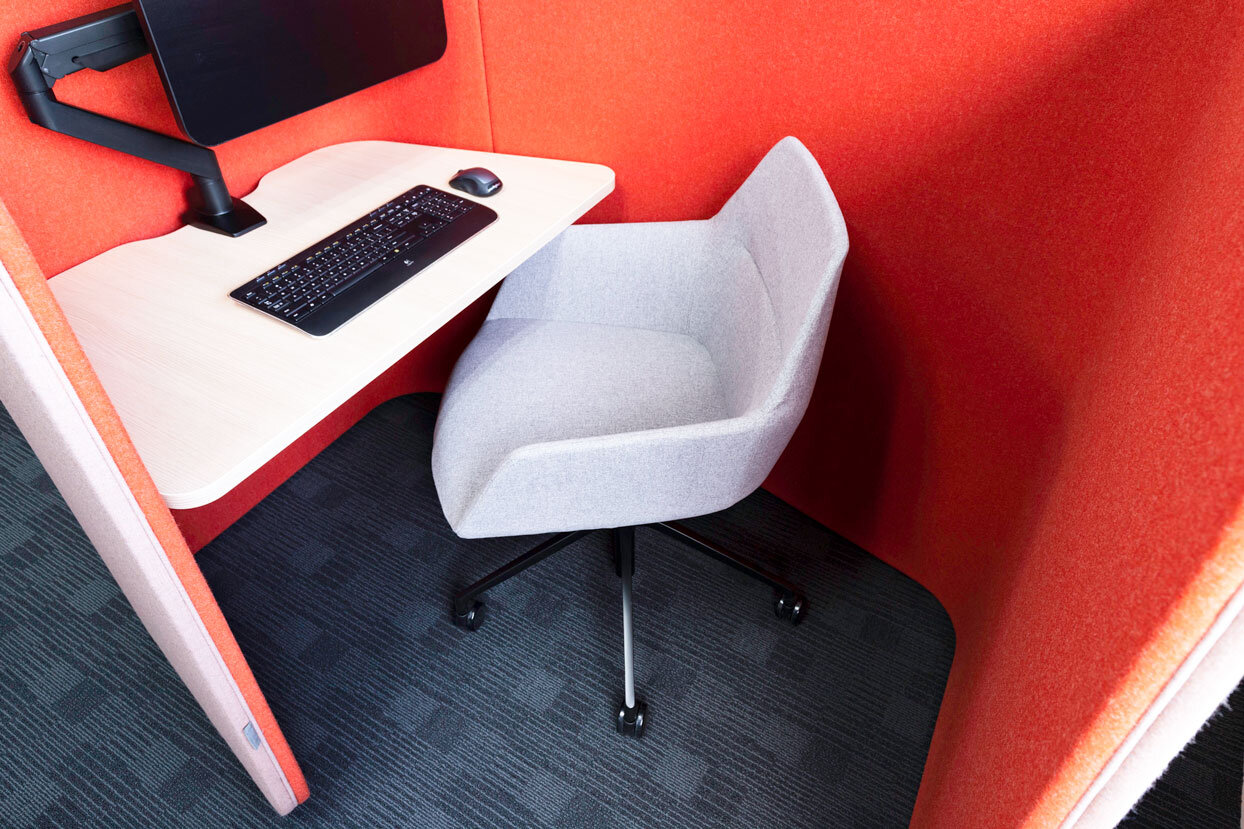 Tulip Swivel or Fixed Chair | SmartSpace