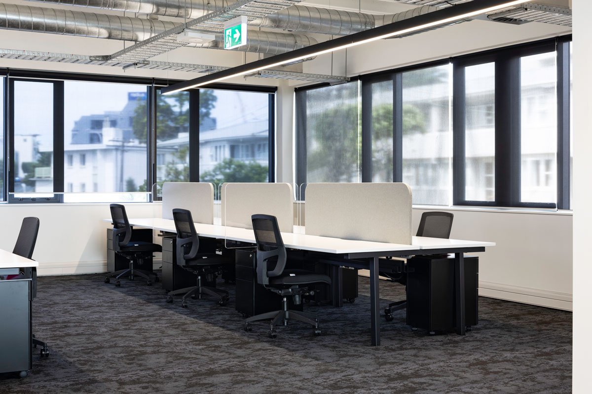 System 25 (Frameless) Desk Screen | SmartSpace