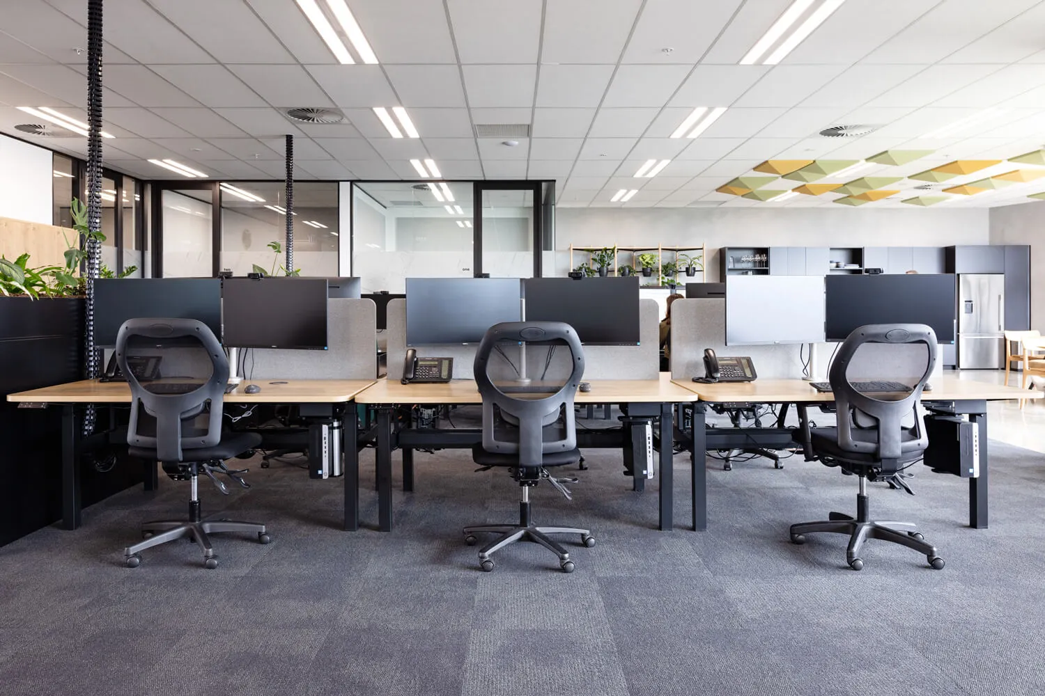 System 25 (Frameless) Desk Screen | SmartSpace