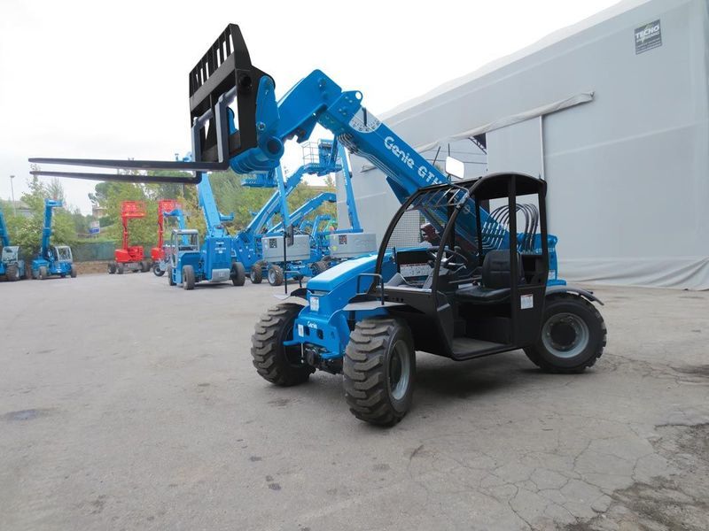 19' Telehandler / Rent Equip