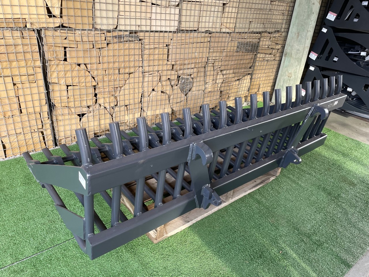 Stone bucket Tractor Euro hitch 1500mm - Available from Tasquip