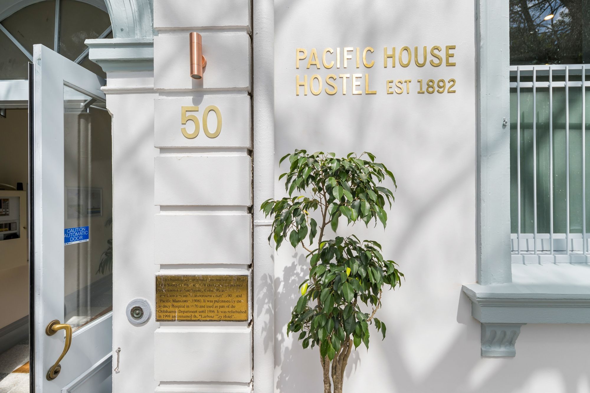 Contact | The Pacific House Hostel | Woolloomooloo, Sydney, Australia ...