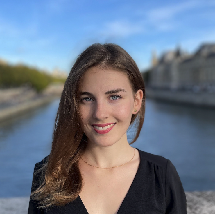 Français avec Nelly | Our team