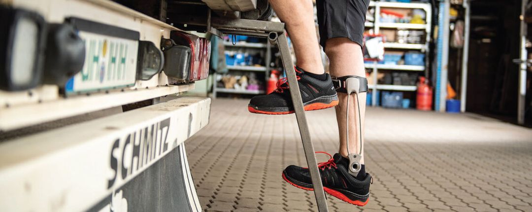 PCL stands for Posterior Cruciate Ligament. Learn how PCL knee brace ...