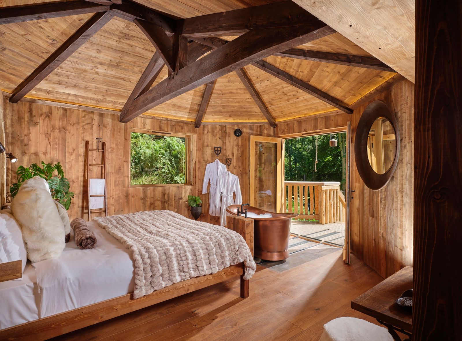 Book your luxury treehouse or cabin escape today