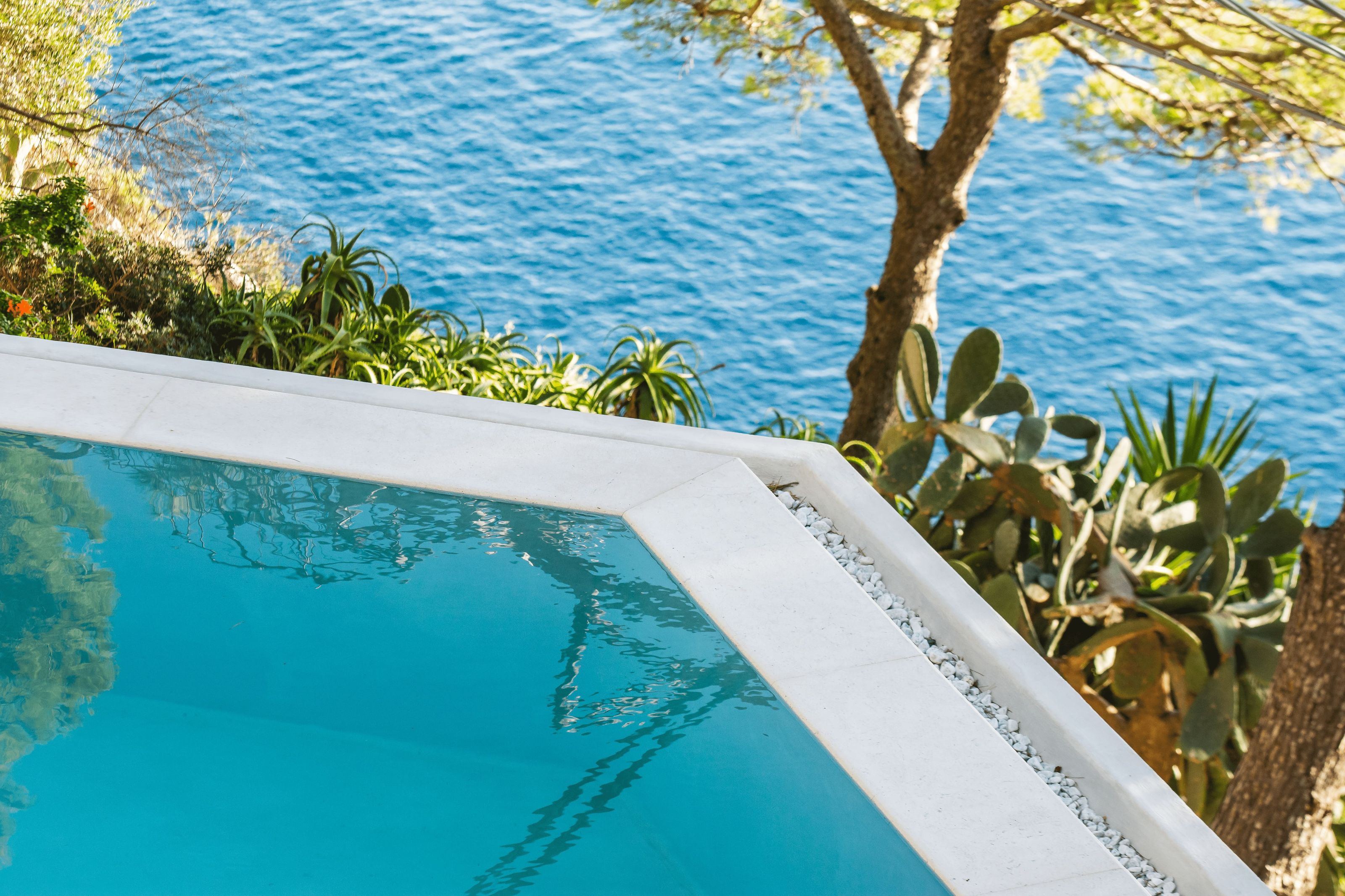 Luxury Microplaster and Waterproofing | SKIN Microplaster