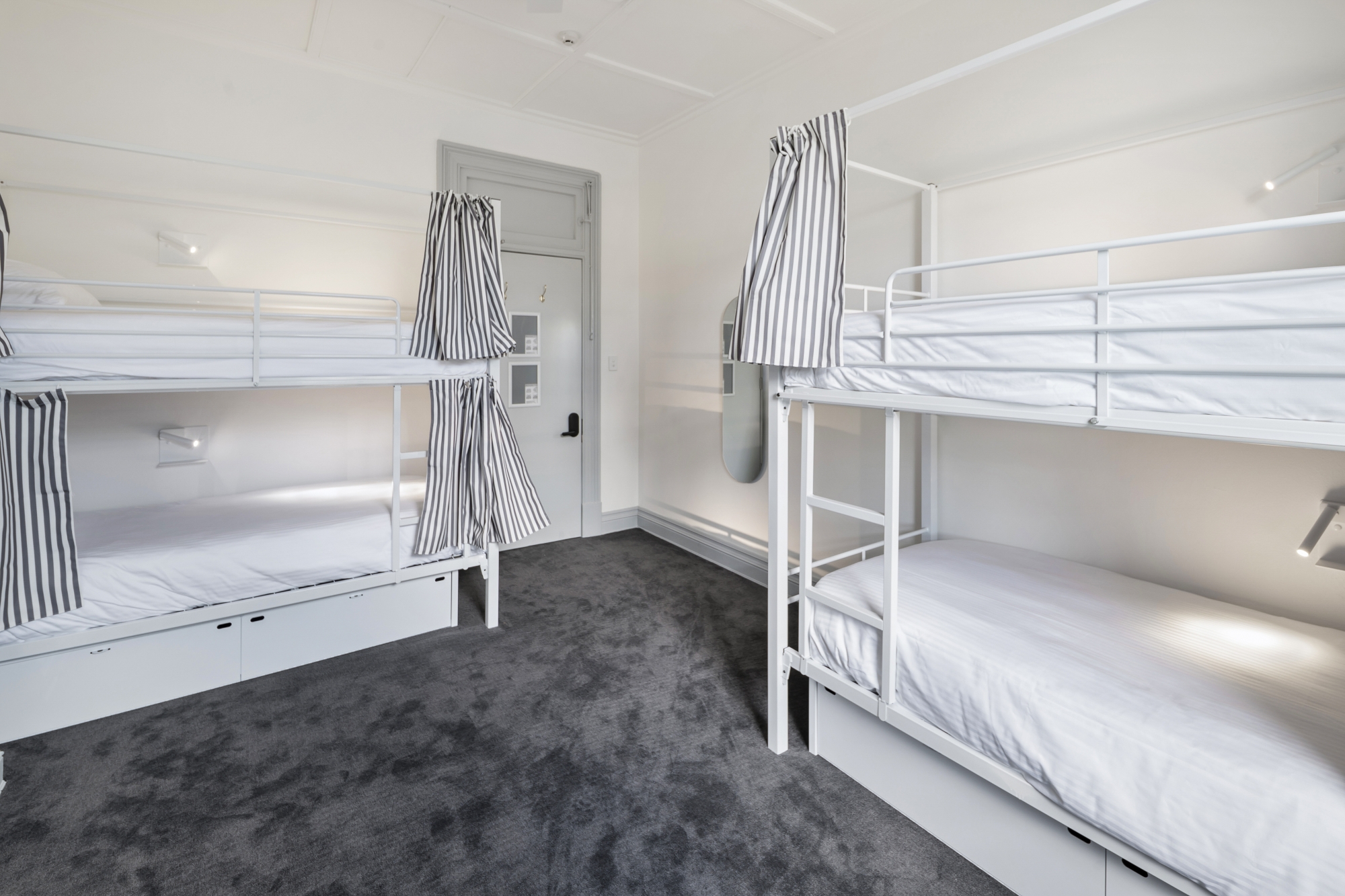 4 Bed Mixed Dorm | The Pacific House Hostel | Woolloomooloo, Sydney ...