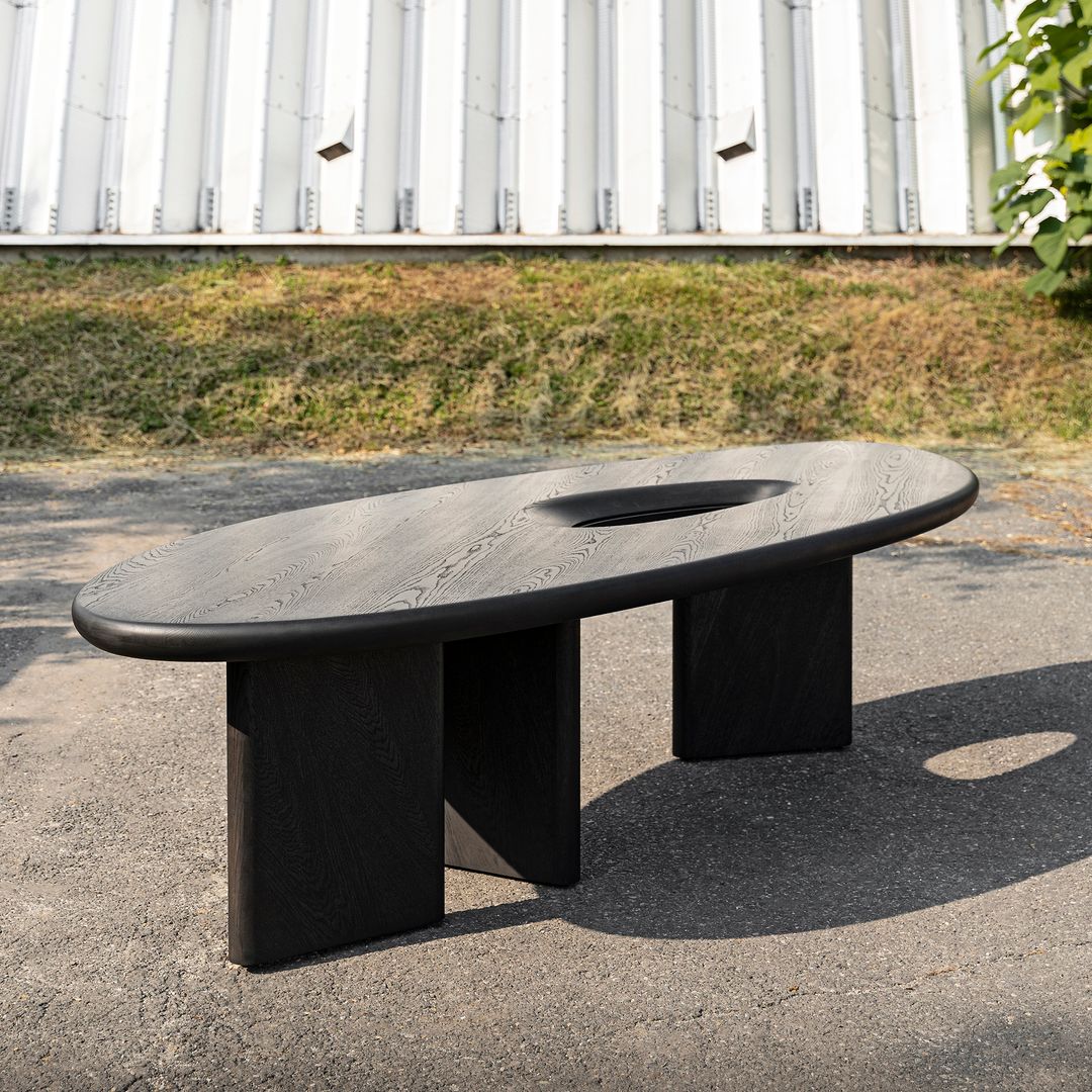 Zen table by Anna Szonyi Design