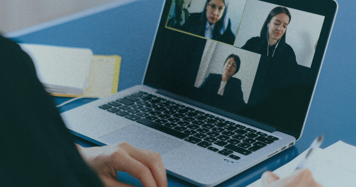 7 Behaviors That Build Trust in Virtual Teams and Hybrid Teams