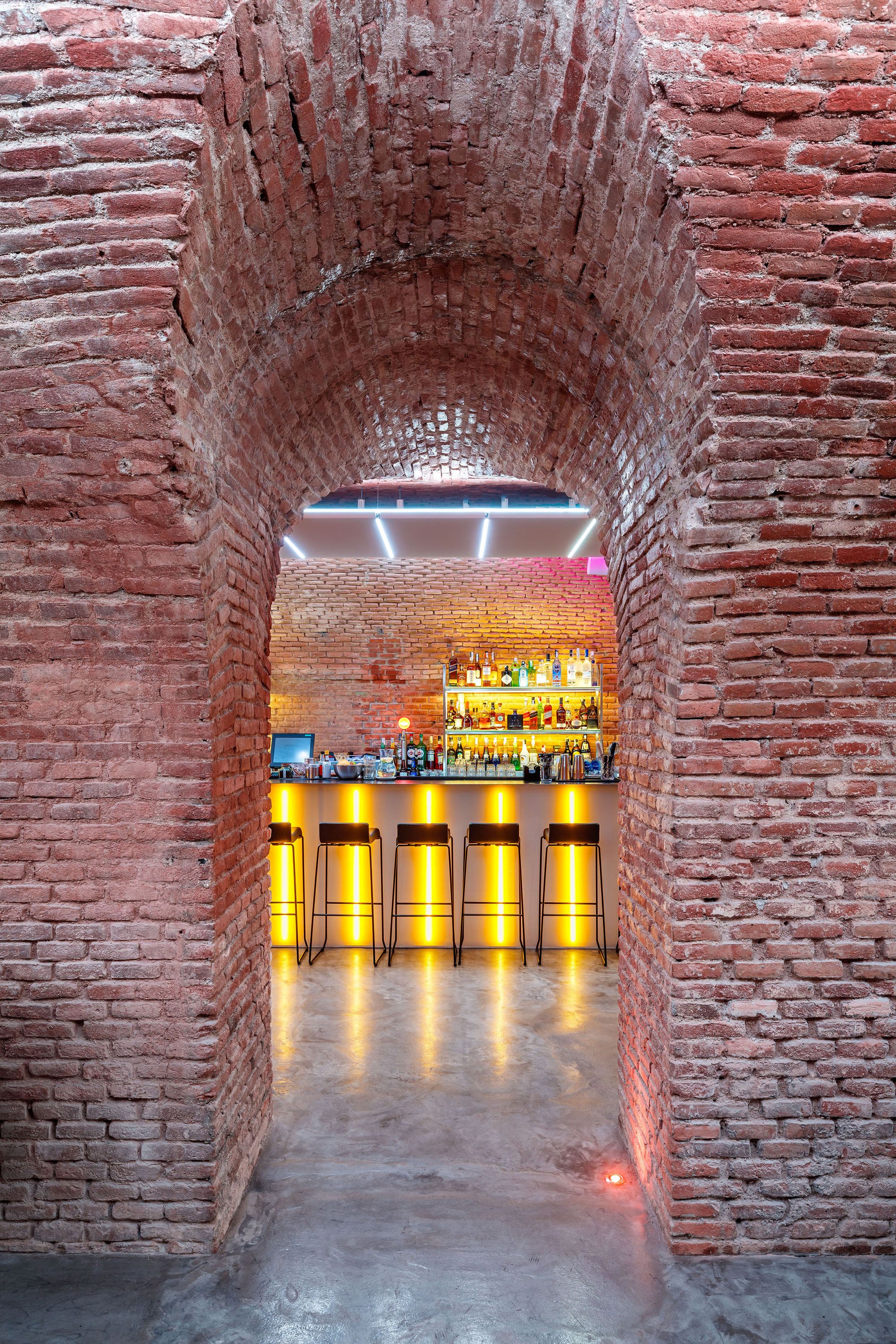 Bala Perdida Club - Club & Bar Interior Design