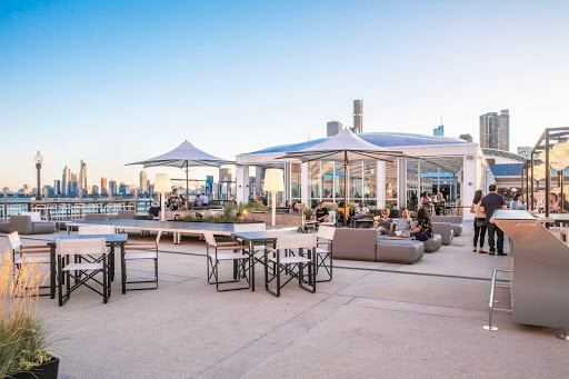 10 Highest Rooftop Bars In The World | Strato Melbourne