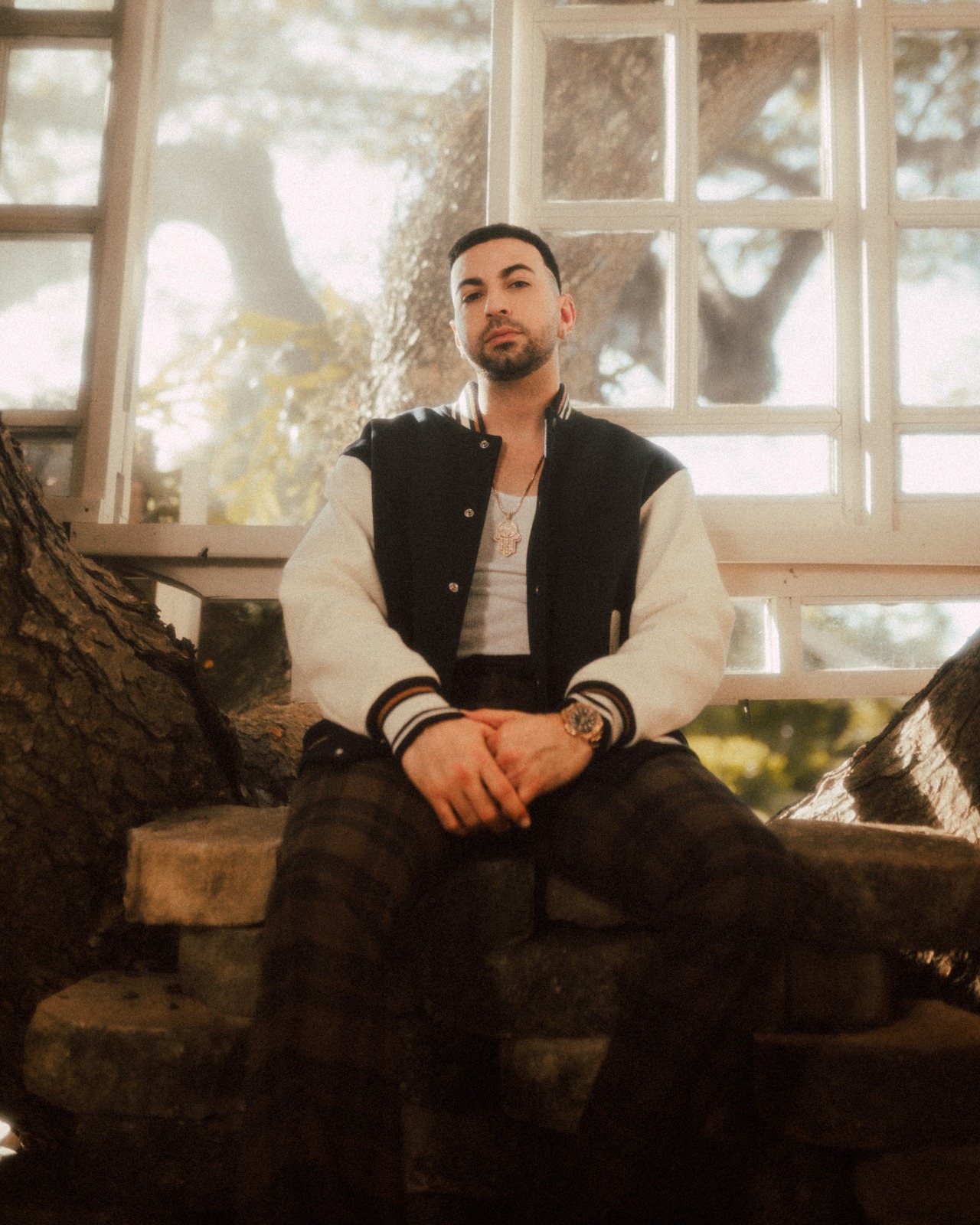 Superstar Justin Quiles earns nods for three Premio Lo Nuestro Awards