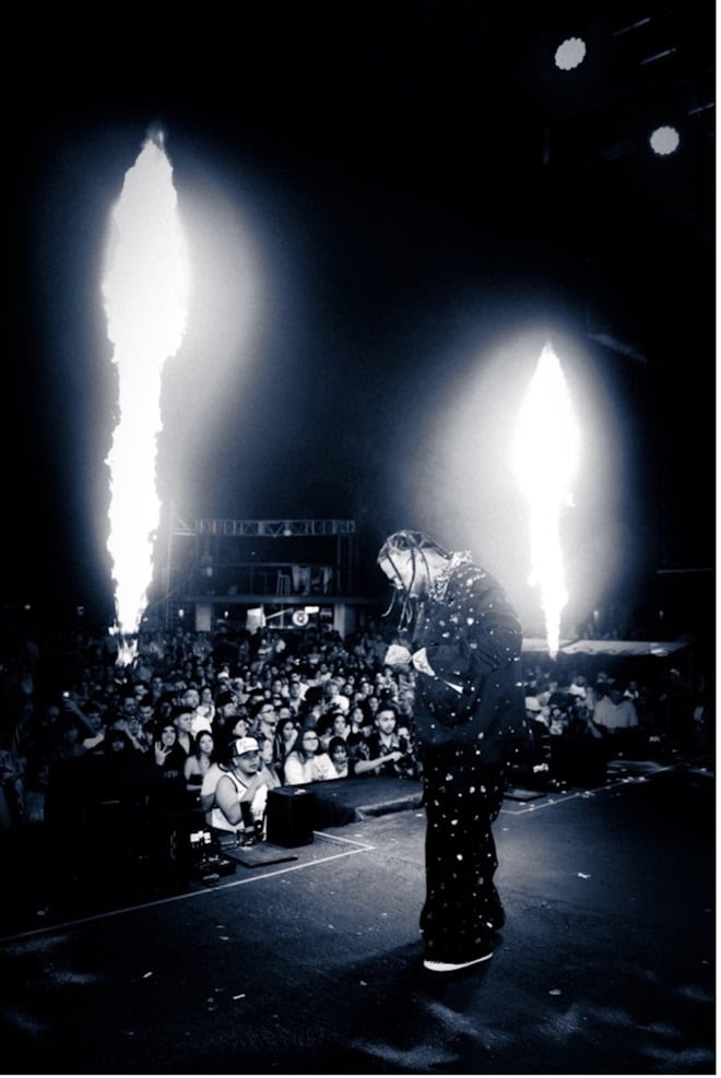 Puerto Rican Rapper Brray Takes the Stage at Packed Vivo Beach Club Event