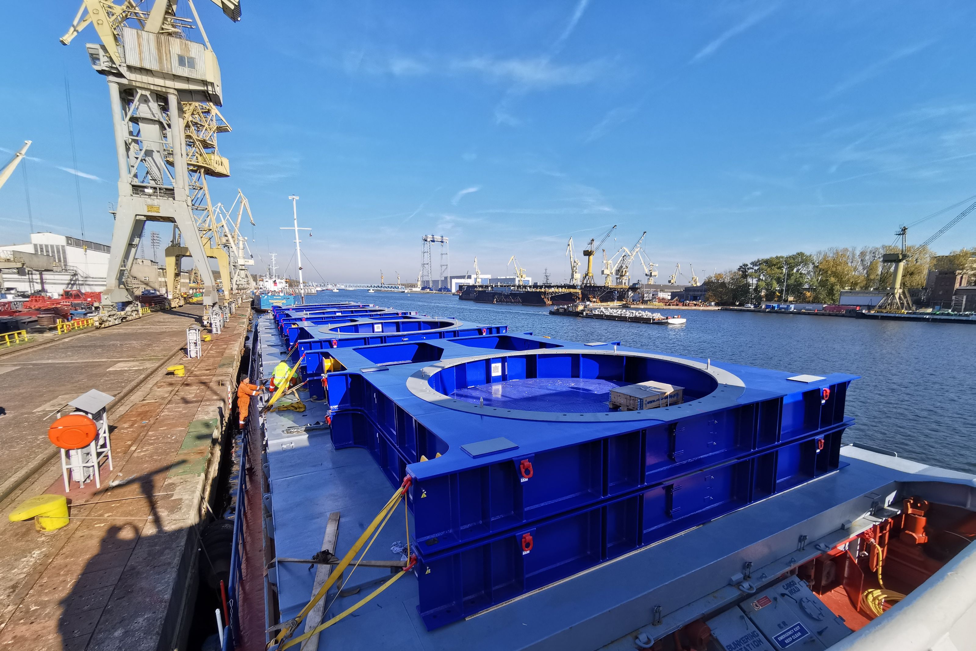 Transport of Haliade X windmill nacelle frames