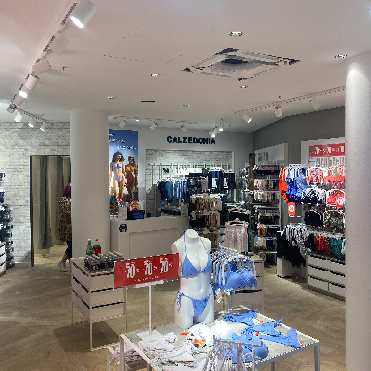 We build stores, Store Construction, Retail store Construction