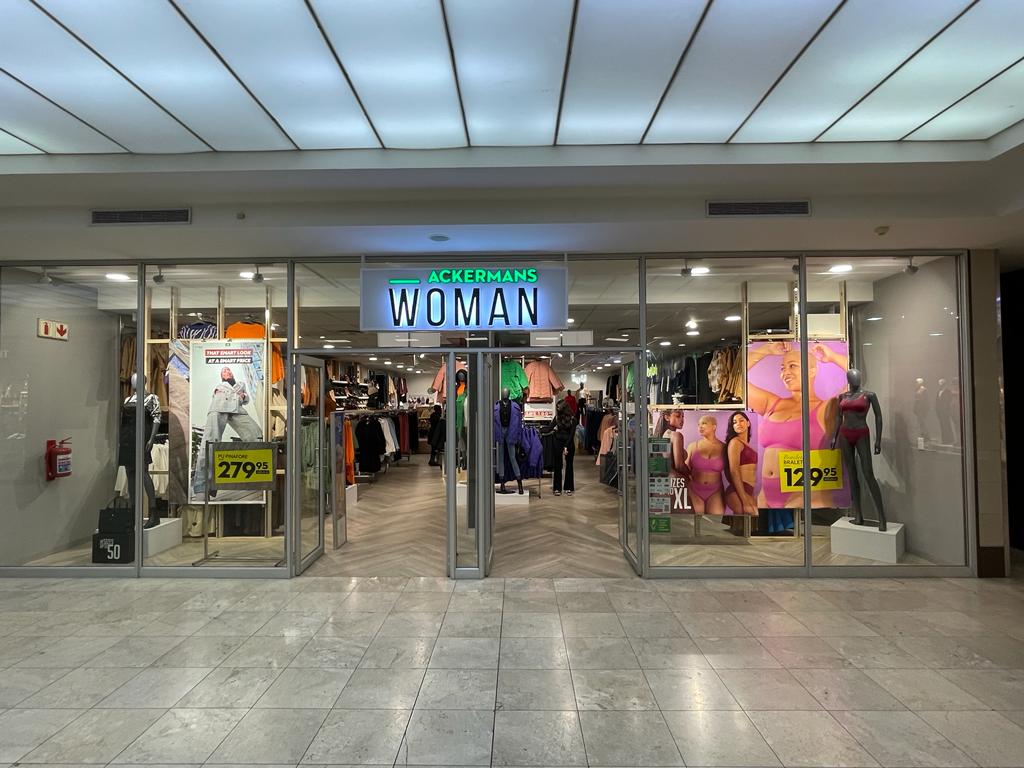 Eikestad Mall - Stores