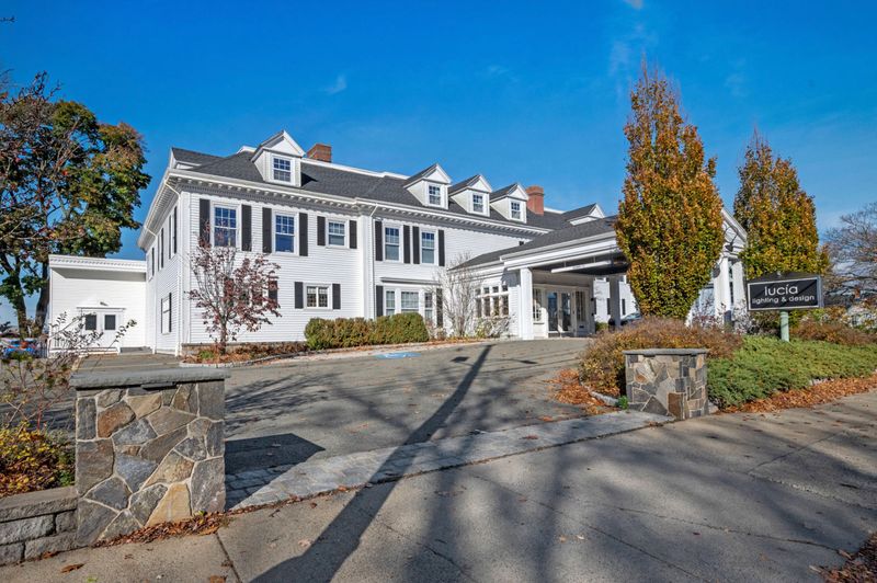 Lucía Lighting & Design