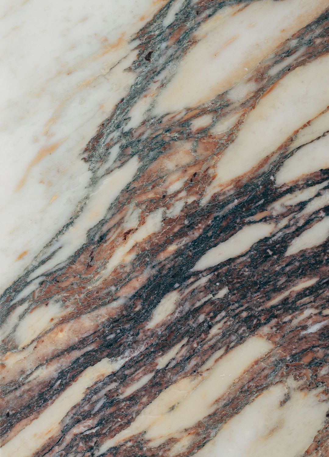 Fluted natural stone bathroom tiles | Il Granito